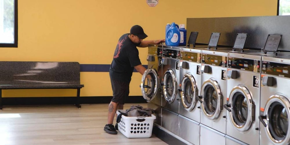 How Much Do Laundromats Make? Laundromat Profit Margins & Valuation