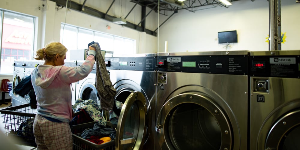 How to Open a Coin Laundromat: Guide to Starting a Laundry Business