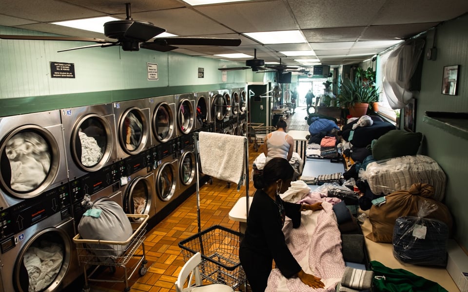 Types of Laundromat Payment Systems: Explained